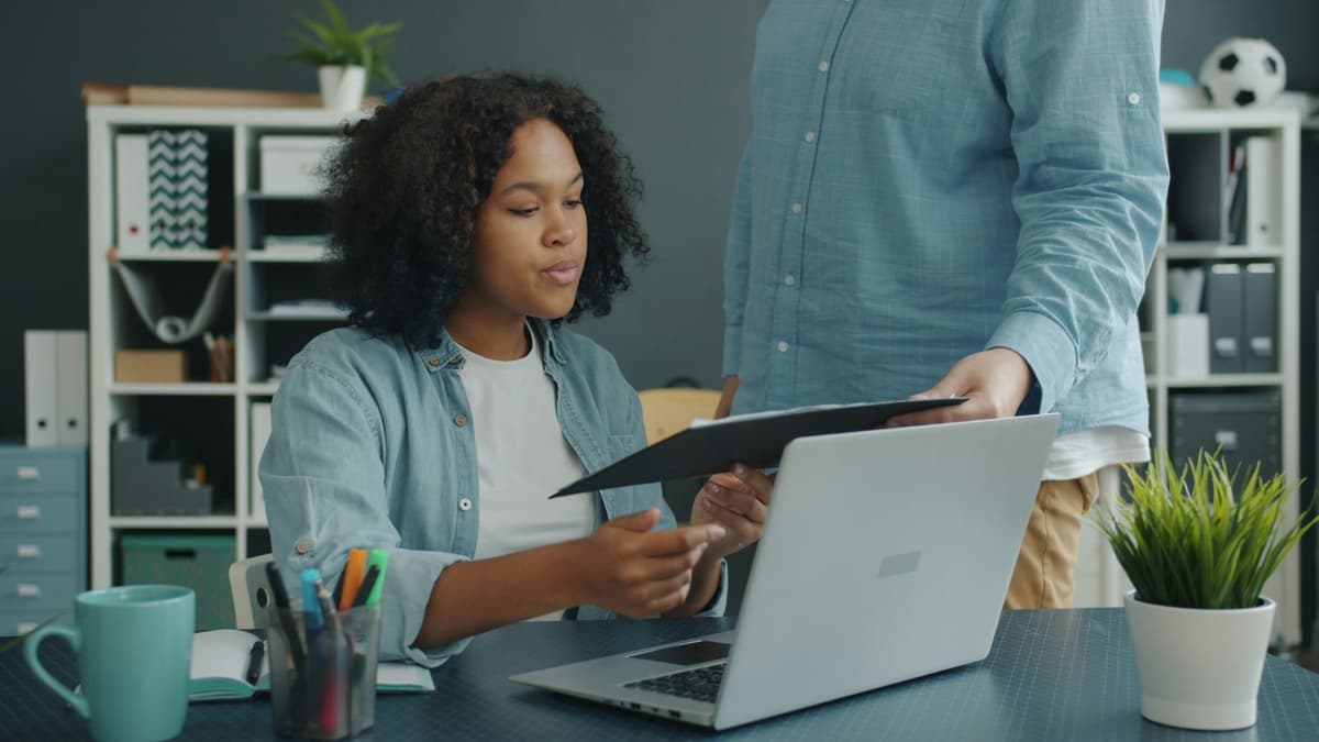 How to write an email to your boss without overthinking it